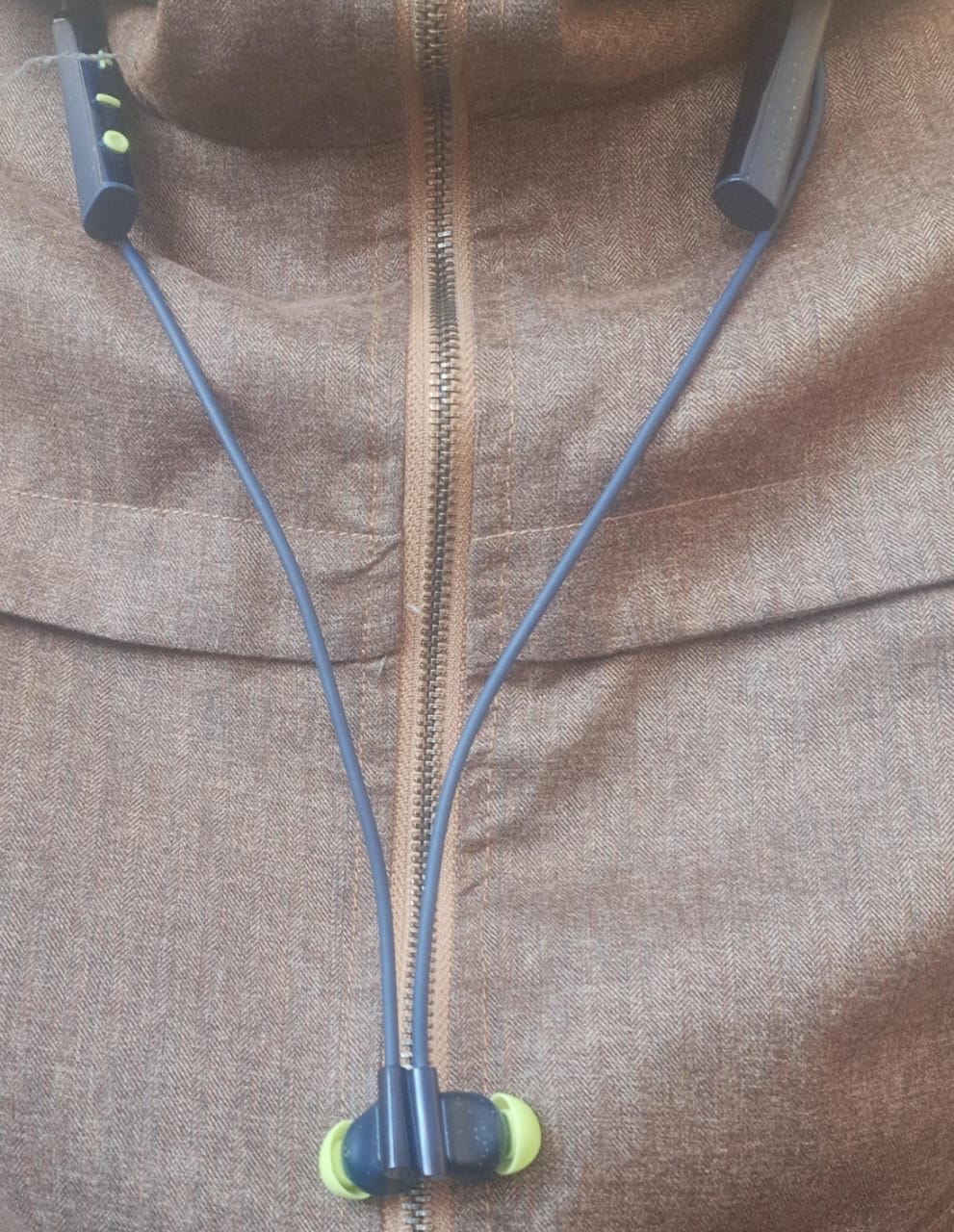 oraimo Necklace Lite Call Vibration Wireless Headphones